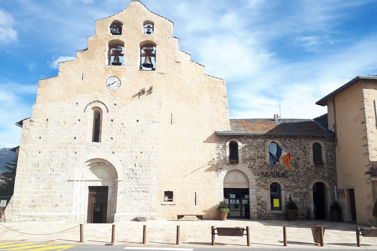 L'Eglise Sainte Marie • La station de Ski de Formiguères
